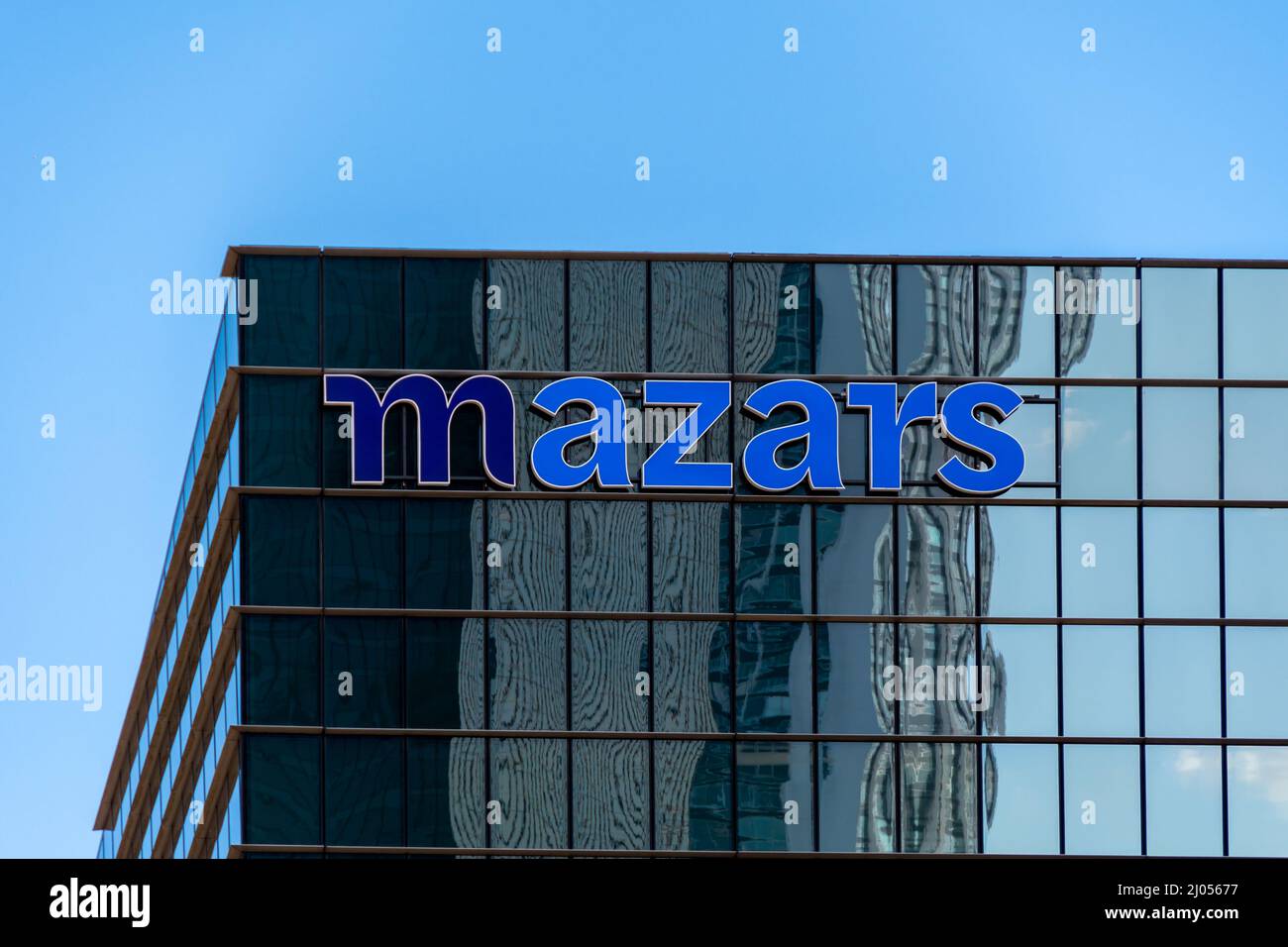 Mazars Logo Nos partenaires | ACIR Compostelle