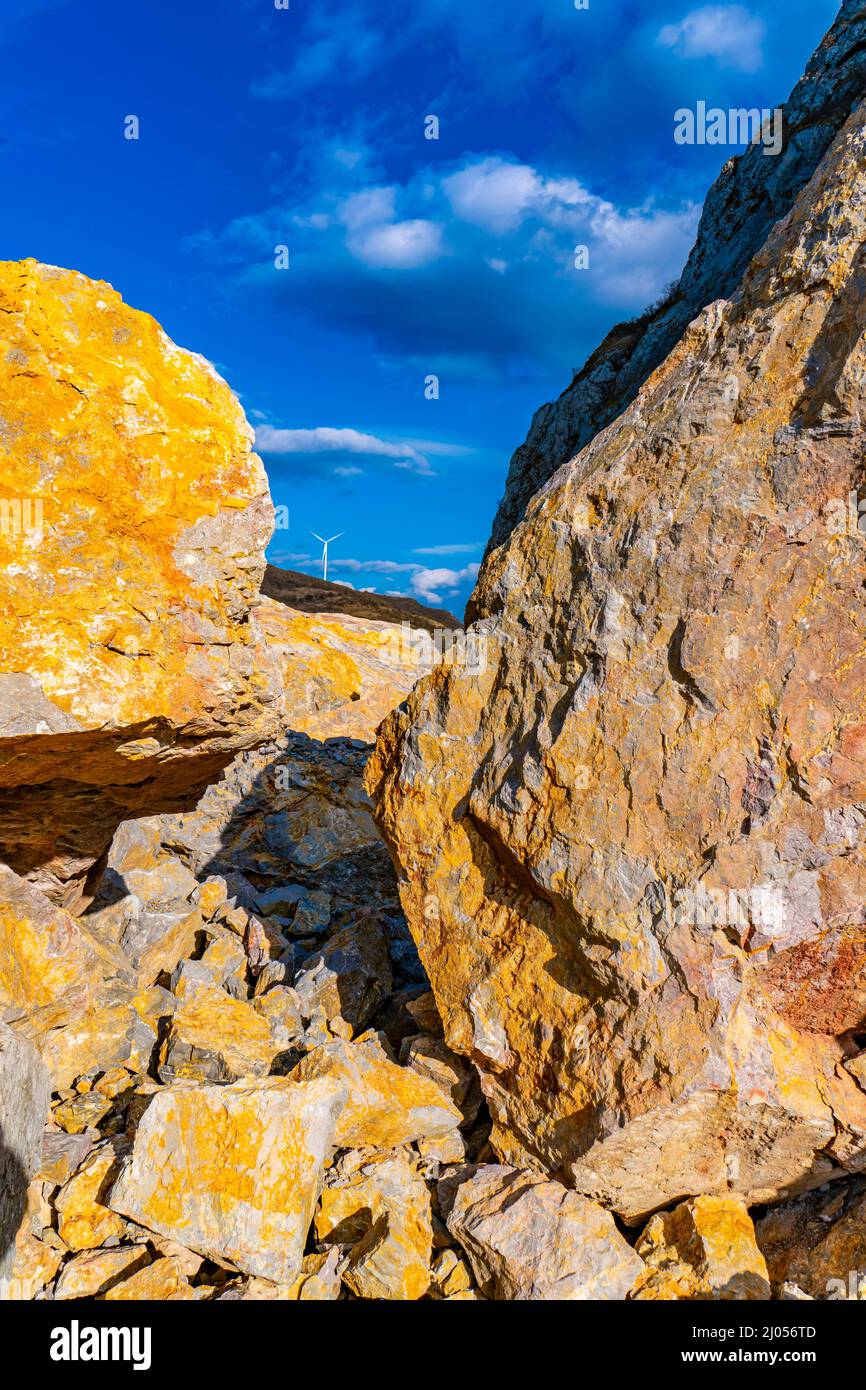 Rock debris hi-res stock photography and images - Alamy