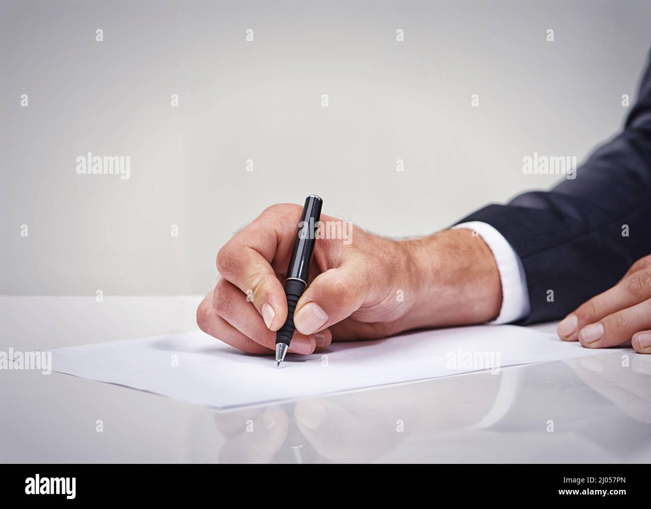 Businessman pen notepad hi-res stock photography and images - Alamy