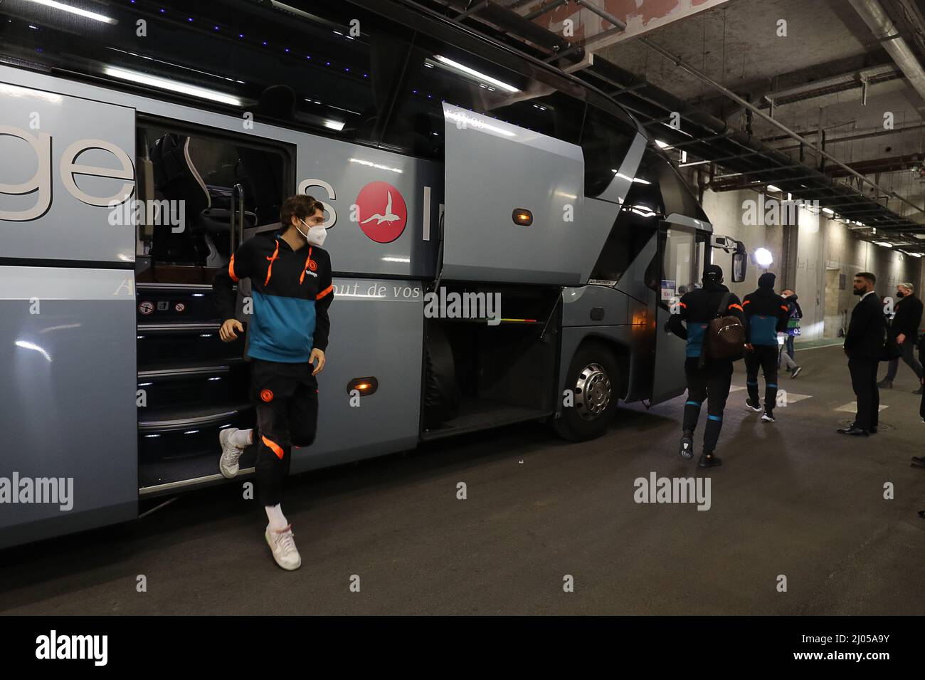 Chelsea team bus hi-res stock photography and images - Alamy