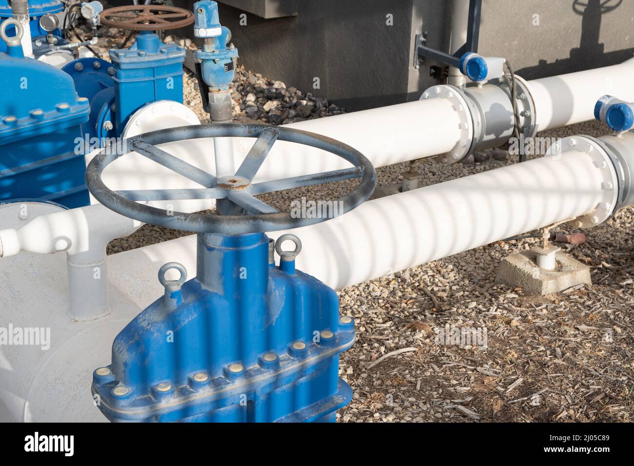 Shut-off huge valve gate tap to open and close the flow of liquids or ...