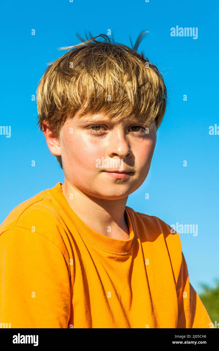 Sweating child summer hi-res stock photography and images - Alamy
