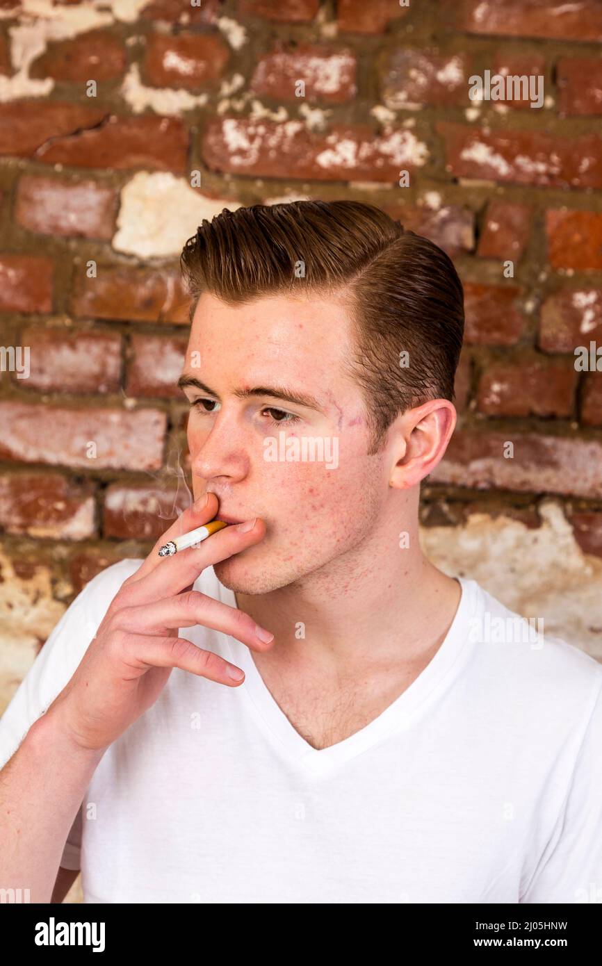 Smoks hi-res stock photography and images - Alamy