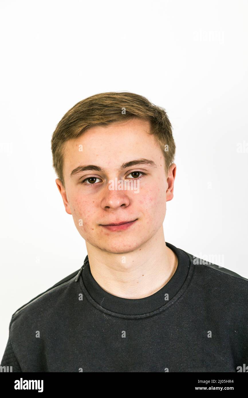 portrait of sixteen years old caucasian boy Stock Photo - Alamy
