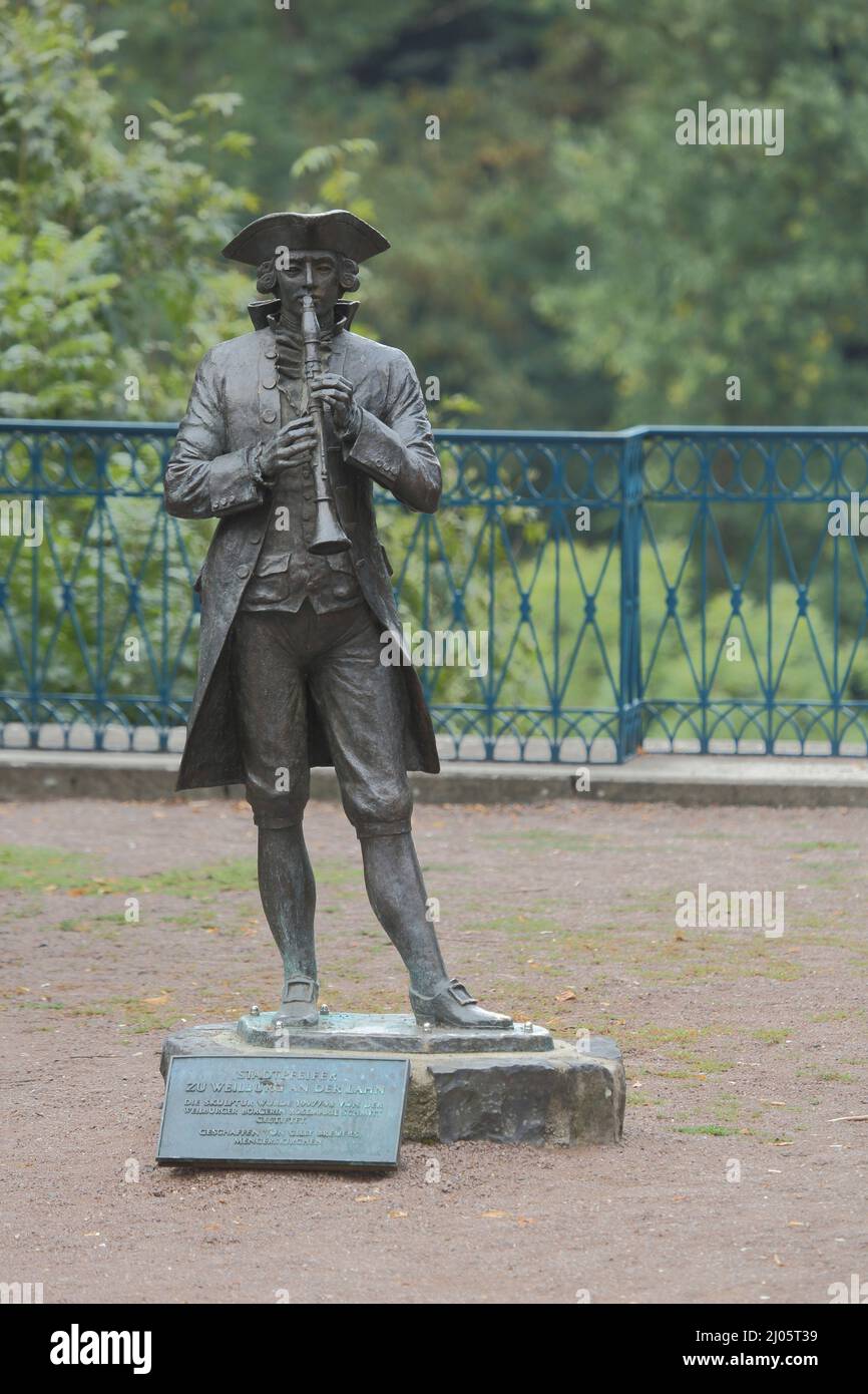 Historical Stadtpfeifer figure at Pankgrafenplatz in Weilburg, Hesse ...