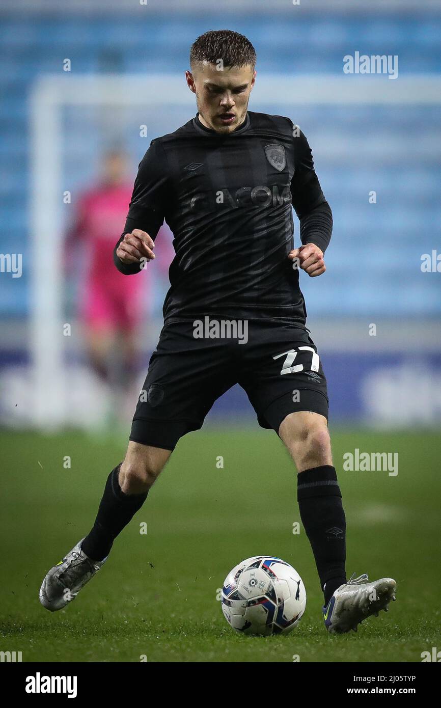 Regan Slater #27 of Hull City on the ball during the game Stock Photo ...
