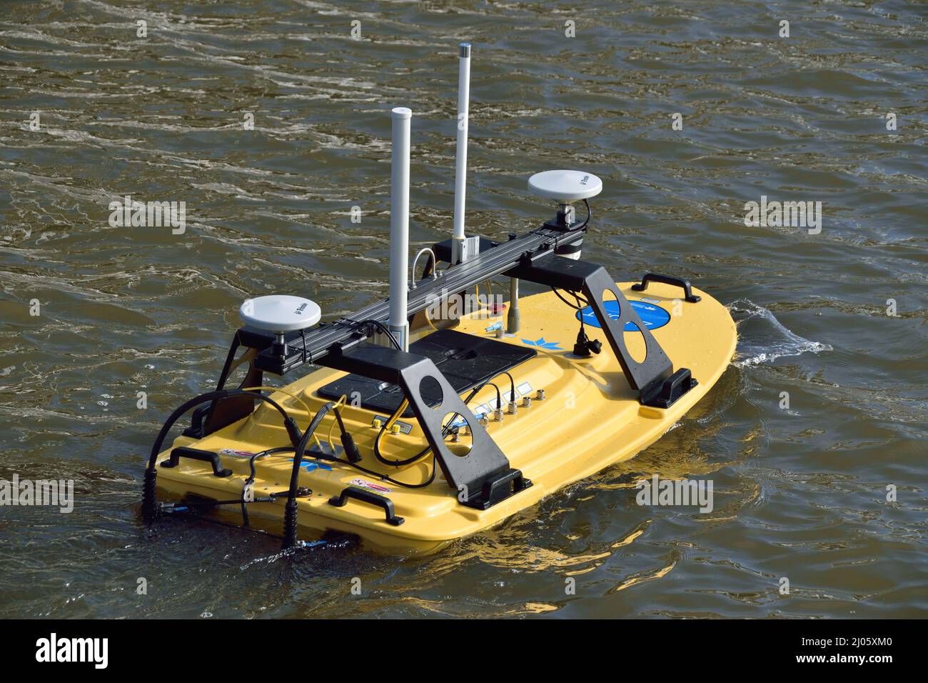 Oceanography boat hi-res stock photography and images - Alamy