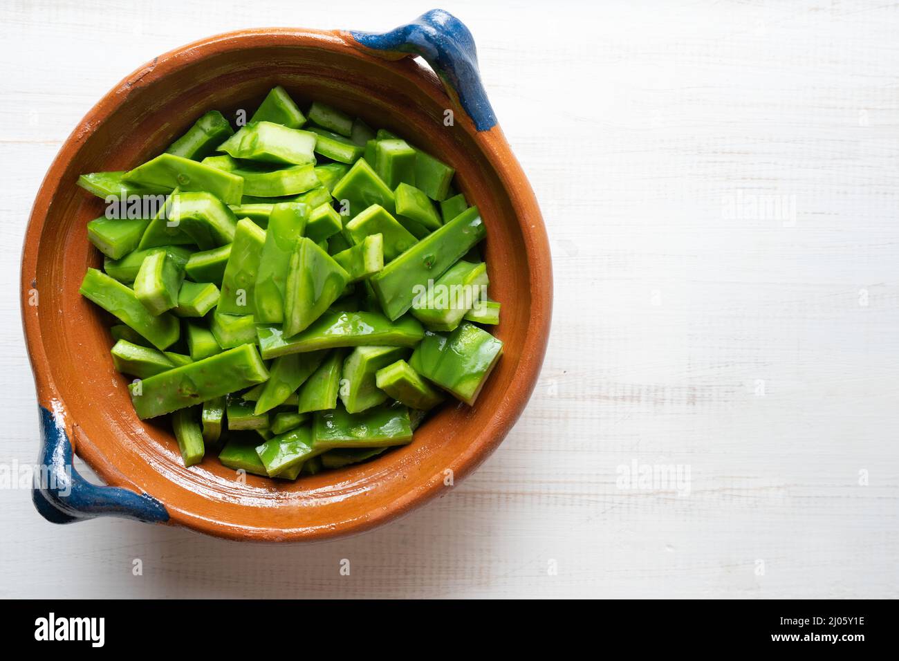 Fresh mexican nopal cactus Stock Photo - Alamy