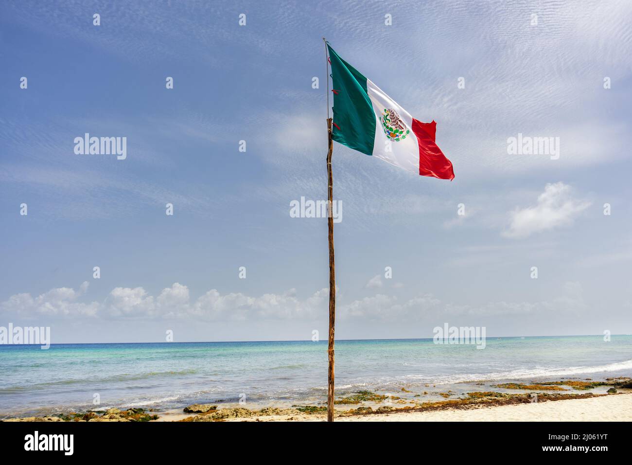 National flag cancun mexico hi-res stock photography and images - Alamy
