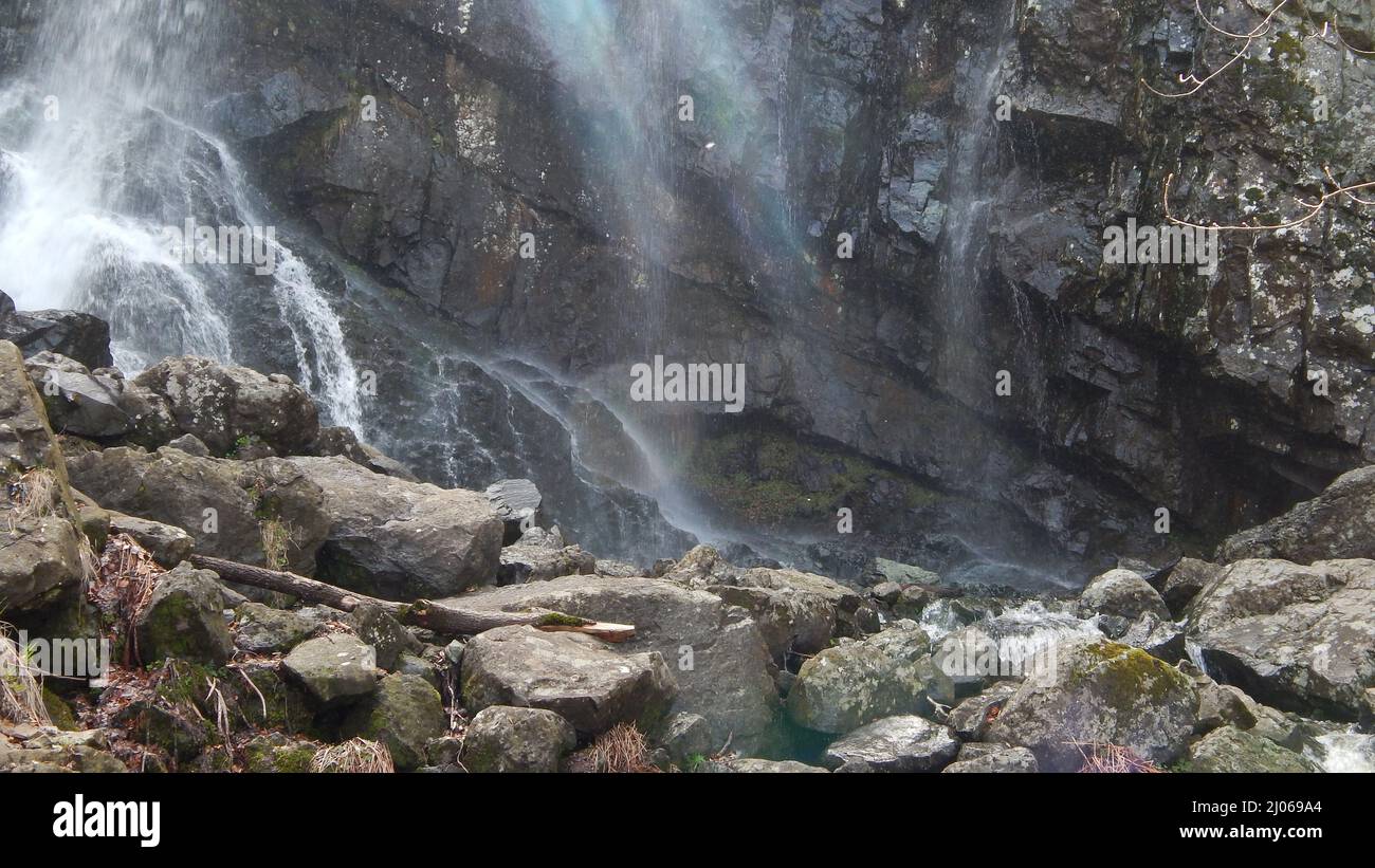 Sunny waterfall hi-res stock photography and images - Alamy