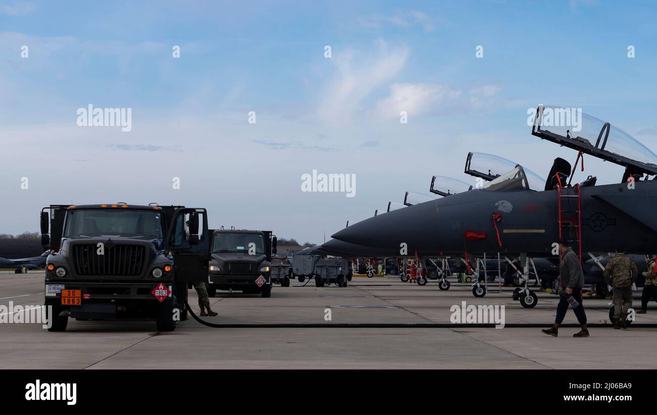 48th logistics readiness squadron hi-res stock photography and images ...