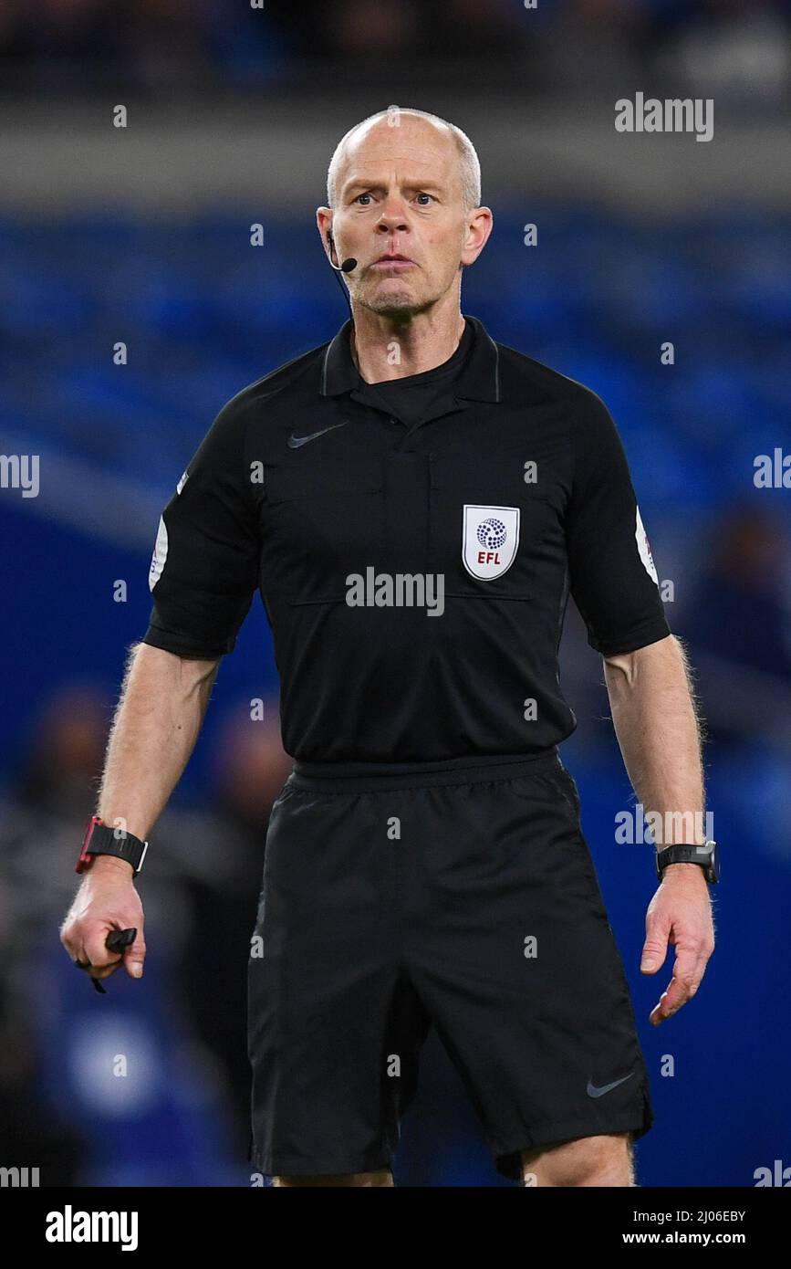 Andy Woolmer, referee, during the game Stock Photo - Alamy