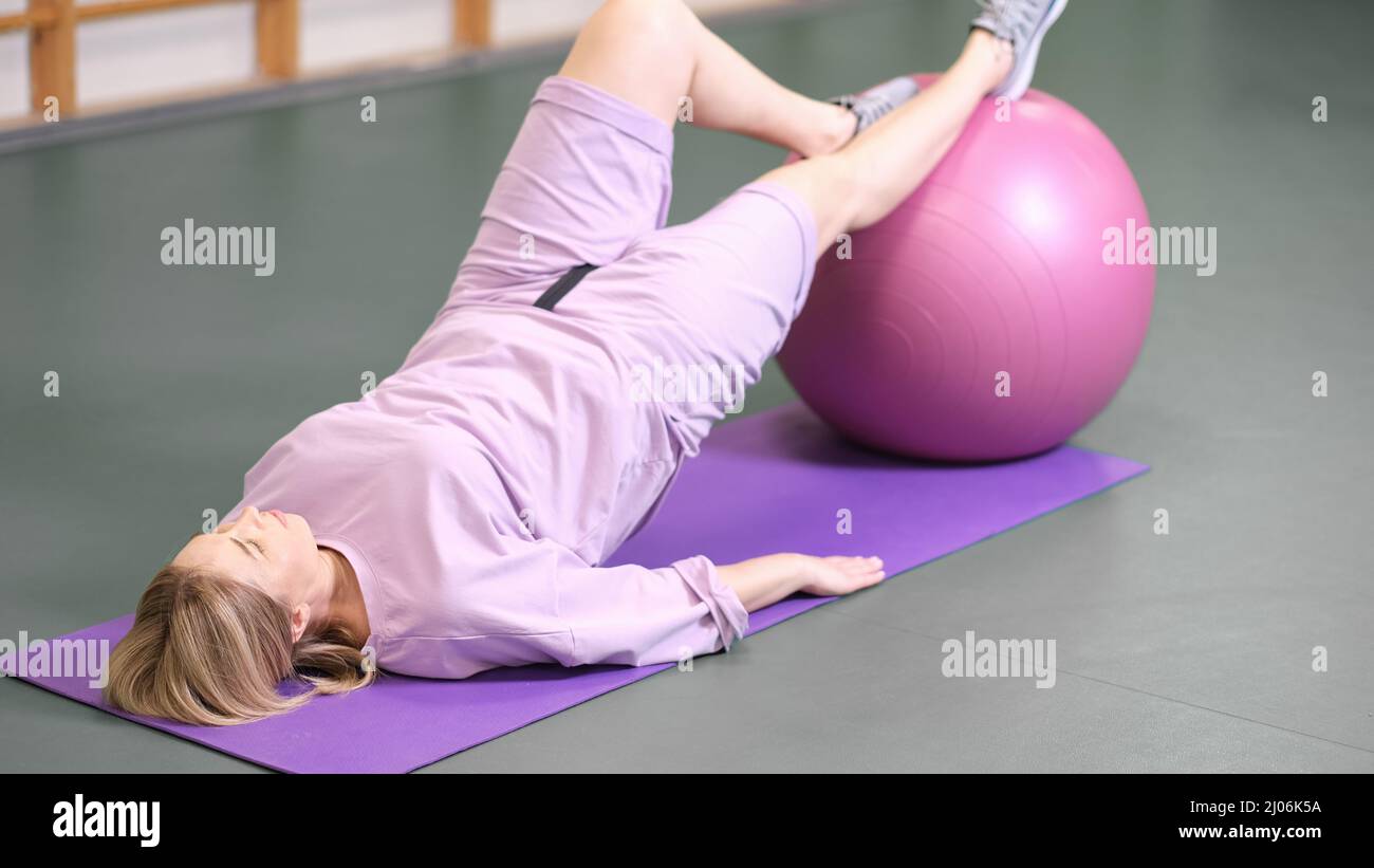 Only a yoga ball hi-res stock photography and images - Alamy