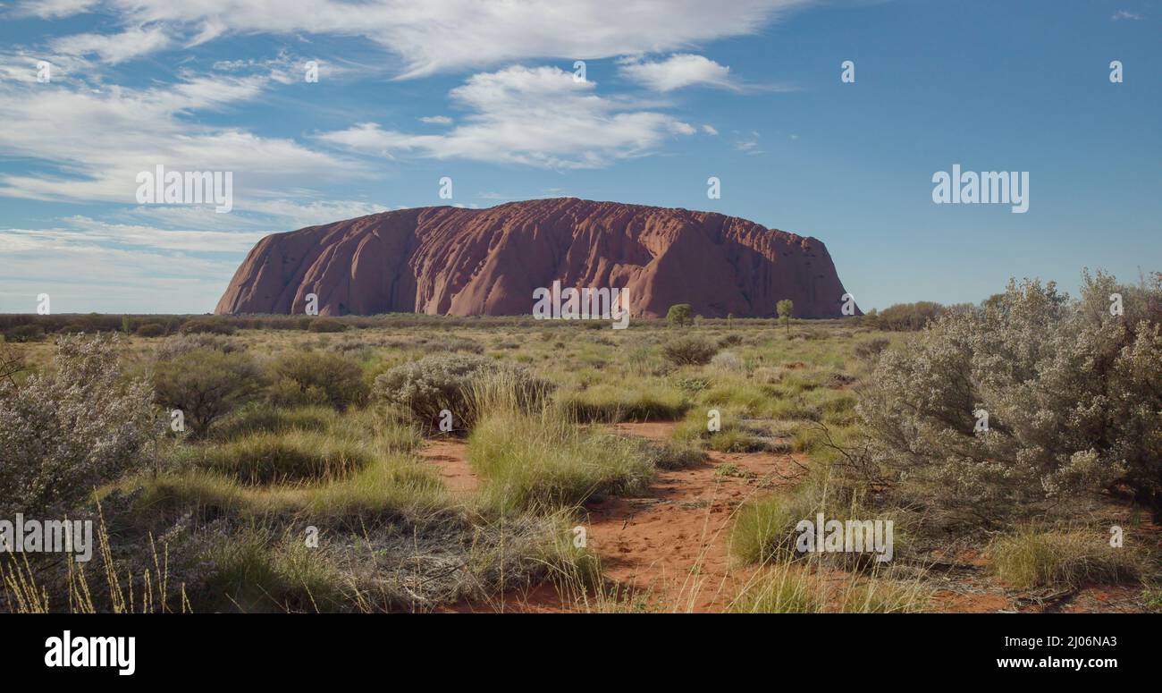 YULARA, AUSTRALIA - JUNE 7 2021: wide angle morning shot of uluru in ...