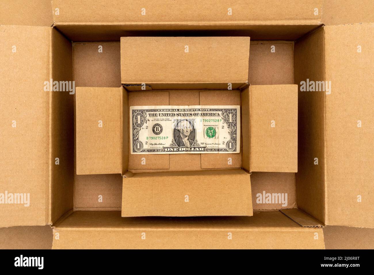 Bill parcel hi-res stock photography and images - Alamy