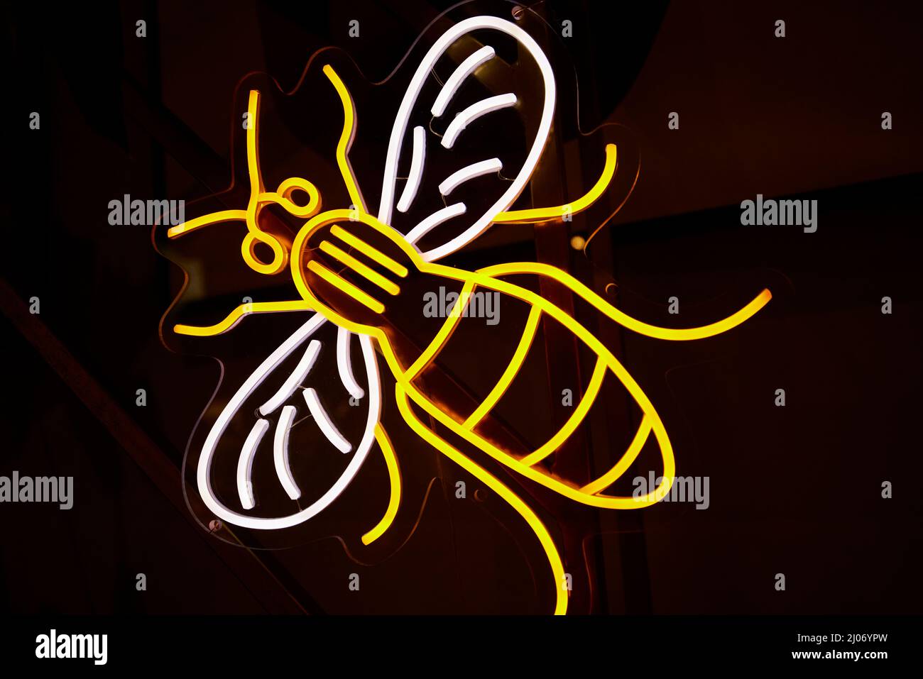 Manchester bee logo hi-res stock photography and images - Alamy