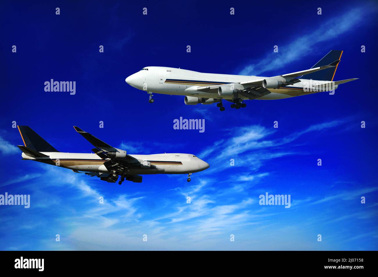 Jumbo jets hi-res stock photography and images - Alamy