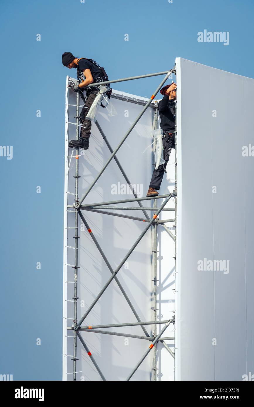 Scaffolder scaffolding scaffold hi-res stock photography and images - Alamy