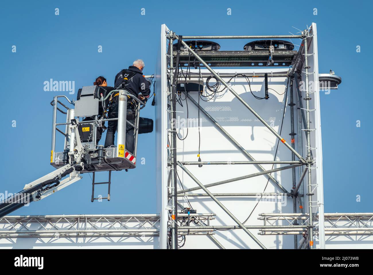 Scaffolder scaffolding scaffold hi-res stock photography and images - Alamy