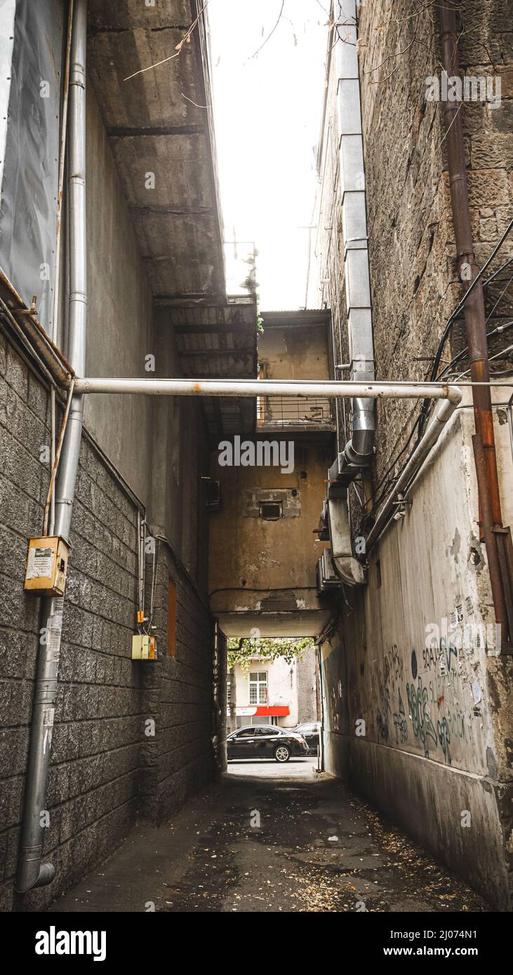 Vertical shot narrow road hi-res stock photography and images - Alamy