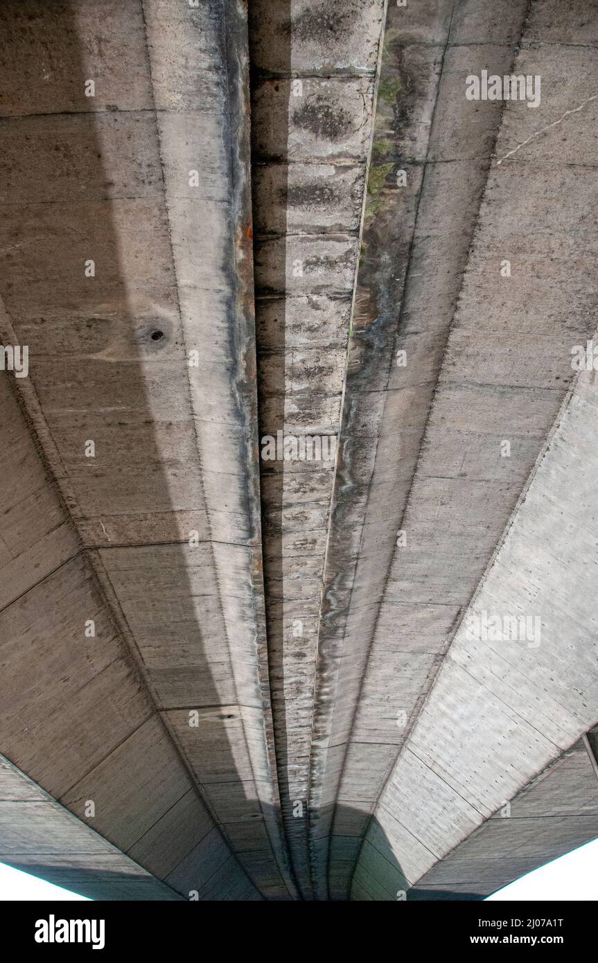 Close up of underneath of Motorway Stock Photo - Alamy