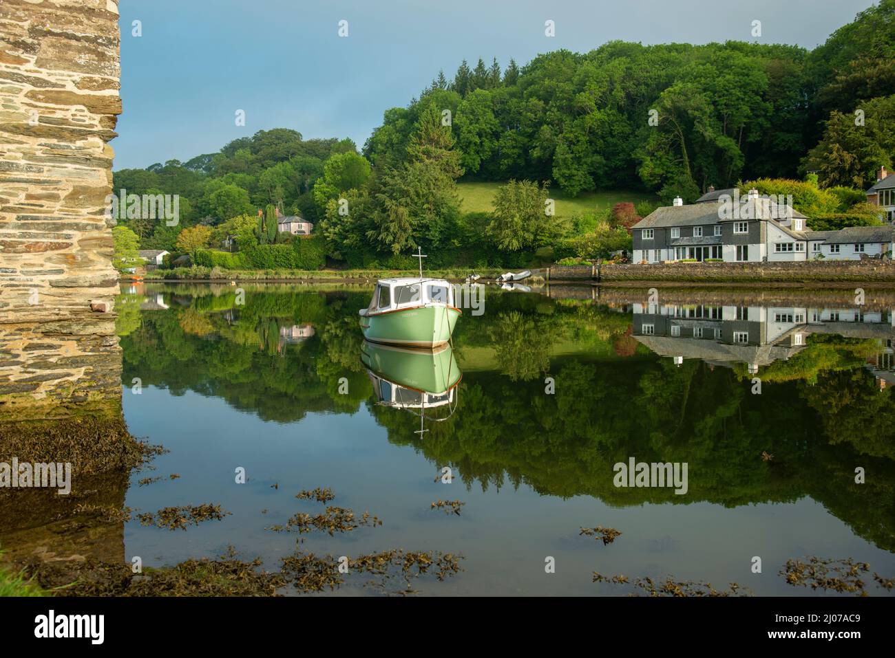 Lerryn, Cornwall reflection on River Stock Photo - Alamy