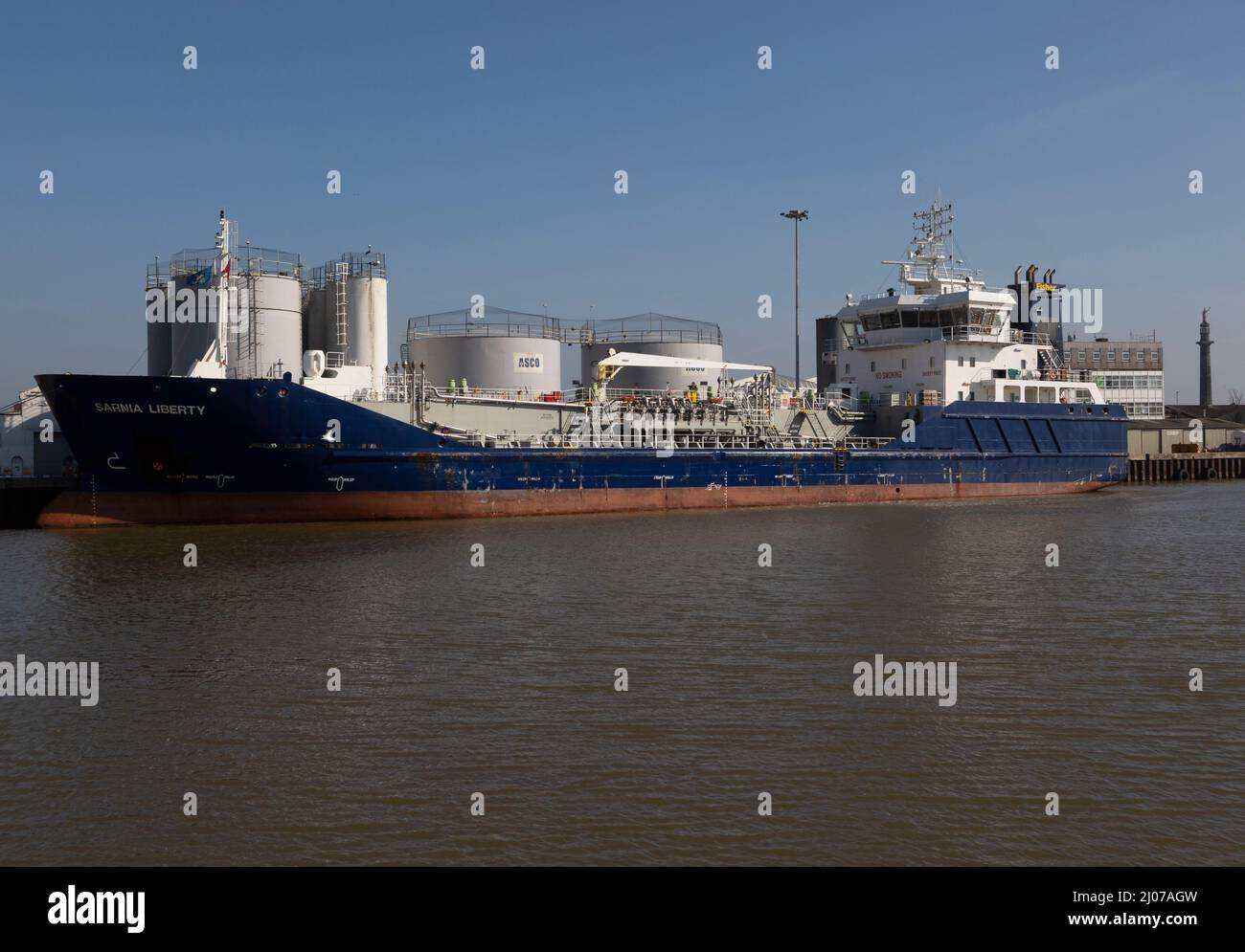 Sarnia Liberty oil tanker ship, River Yare quayside, Great Yarmouth ...