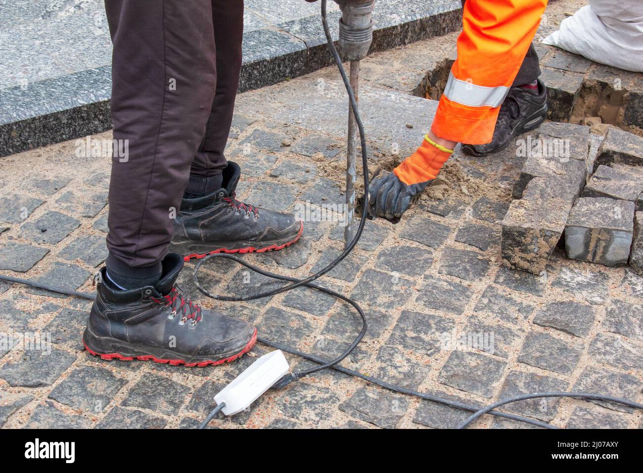 Jackhammer construction worker hi-res stock photography and images - Alamy