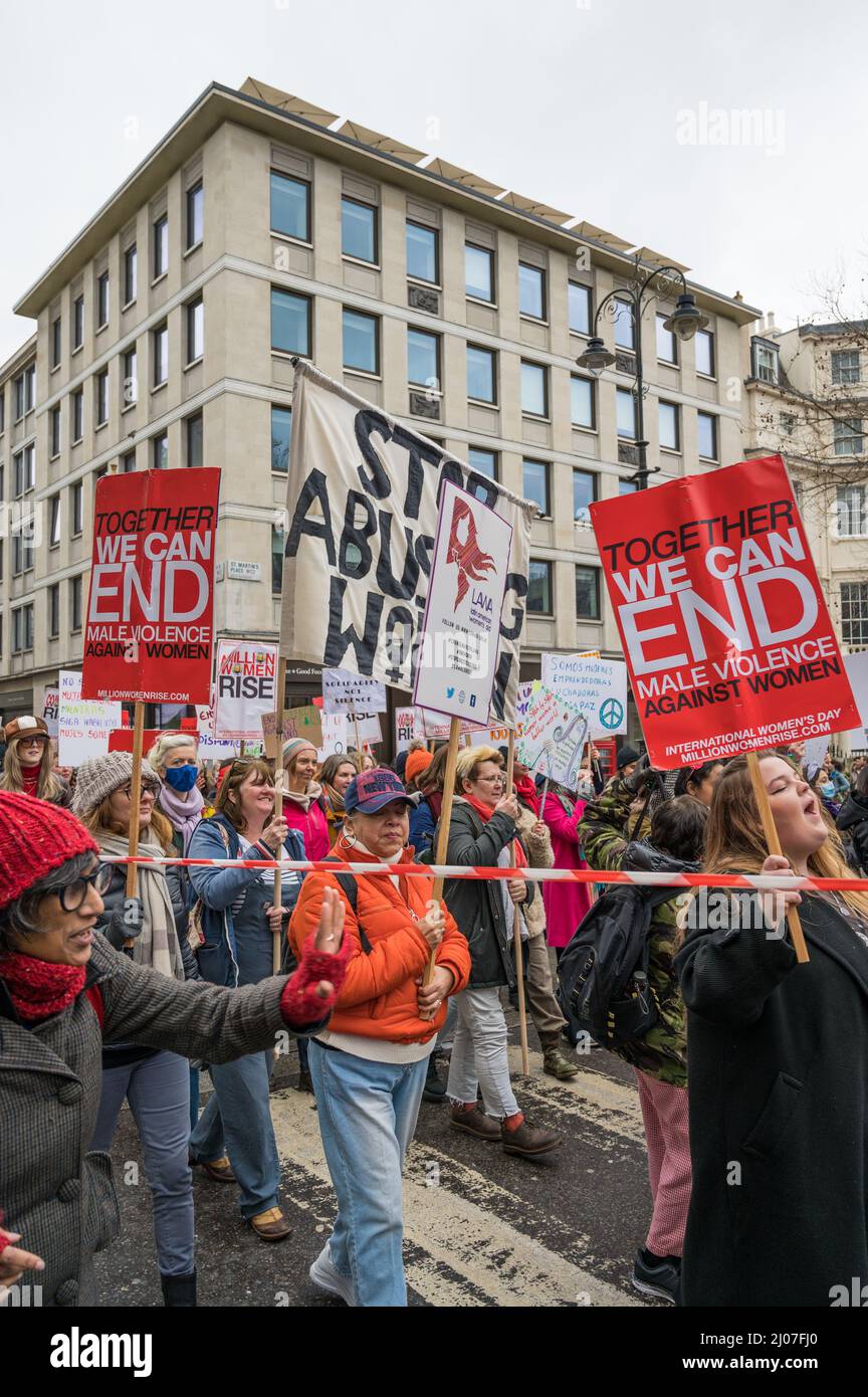 Women protesters of the Million Women Rise campaign against male ...