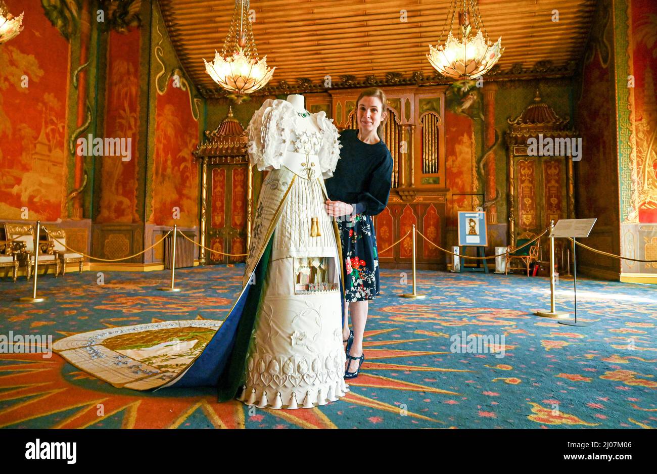 Stephanie smart art hi-res stock photography and images - Alamy