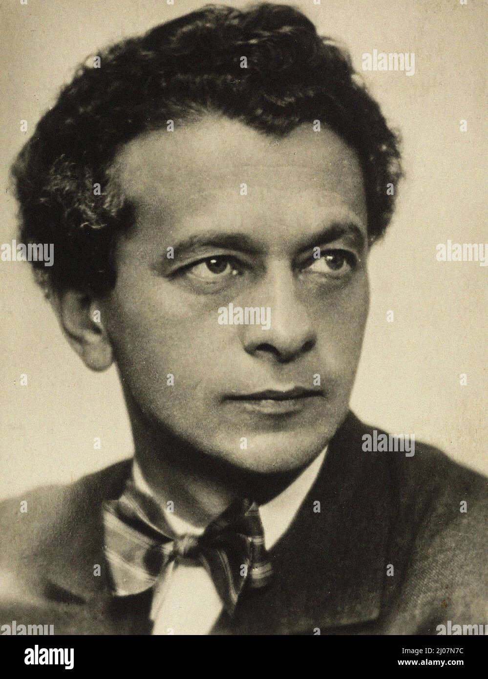 Issay dobrowen hi-res stock photography and images - Alamy