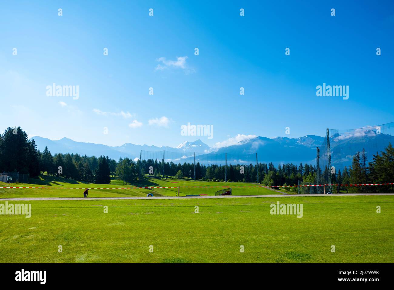 Golf net driving range hi-res stock photography and images - Alamy