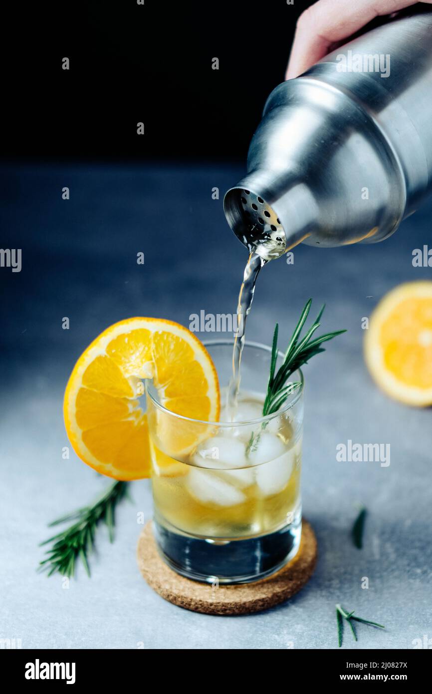 Rum cocktail pouring hi-res stock photography and images - Alamy
