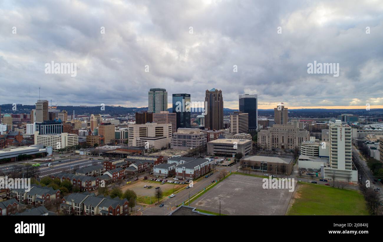 Rain over birmingham skyline hi-res stock photography and images - Alamy
