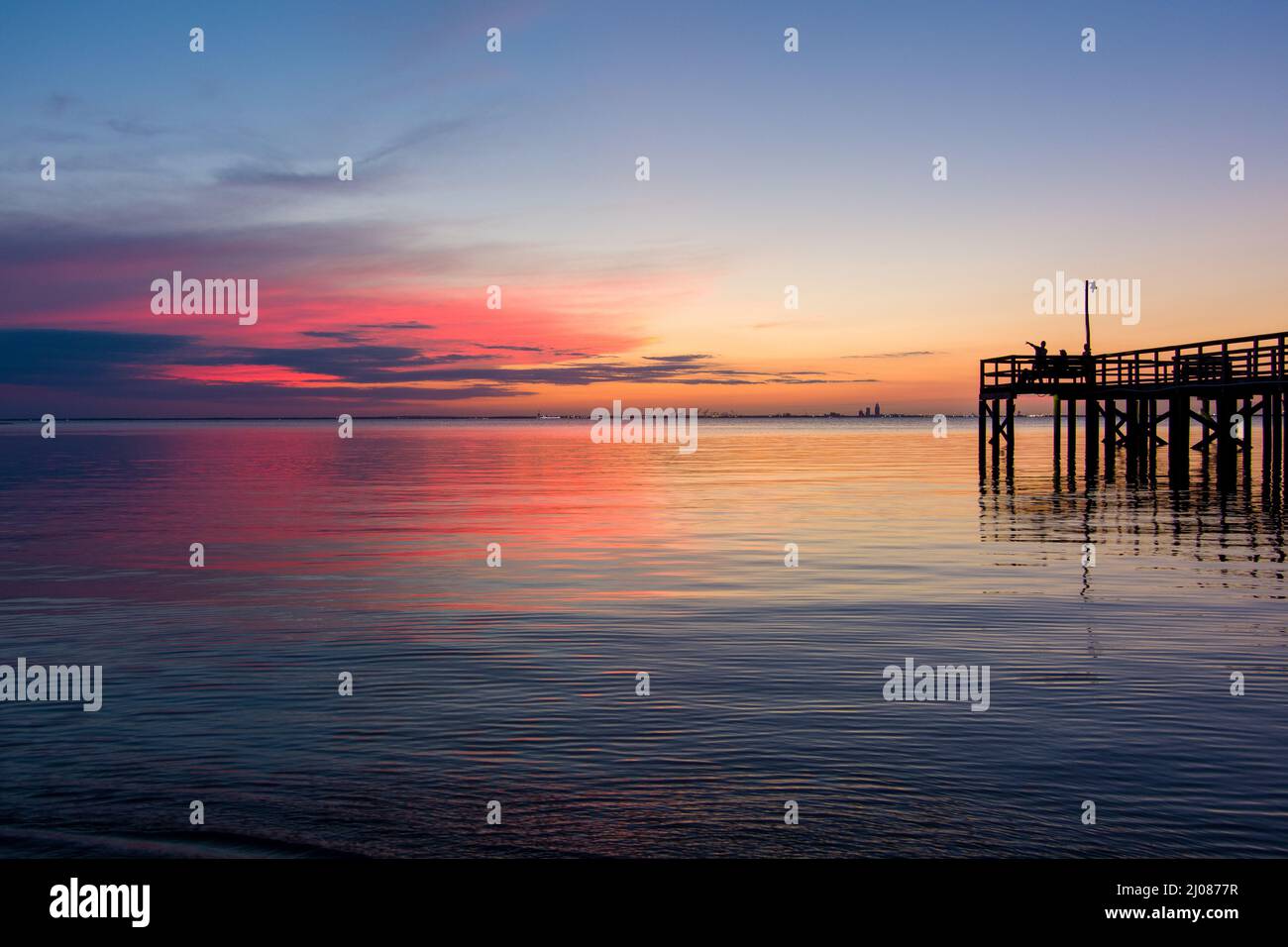Sunset on the bay at Daphne, Alabama Bayfront park Stock Photo - Alamy