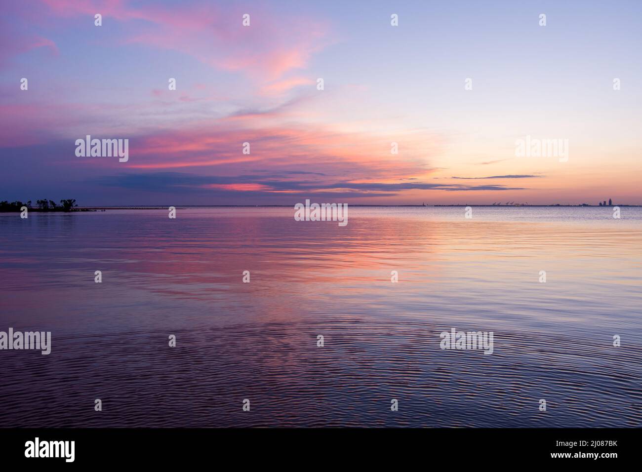 Sunset on the bay at Daphne, Alabama Bayfront park Stock Photo - Alamy