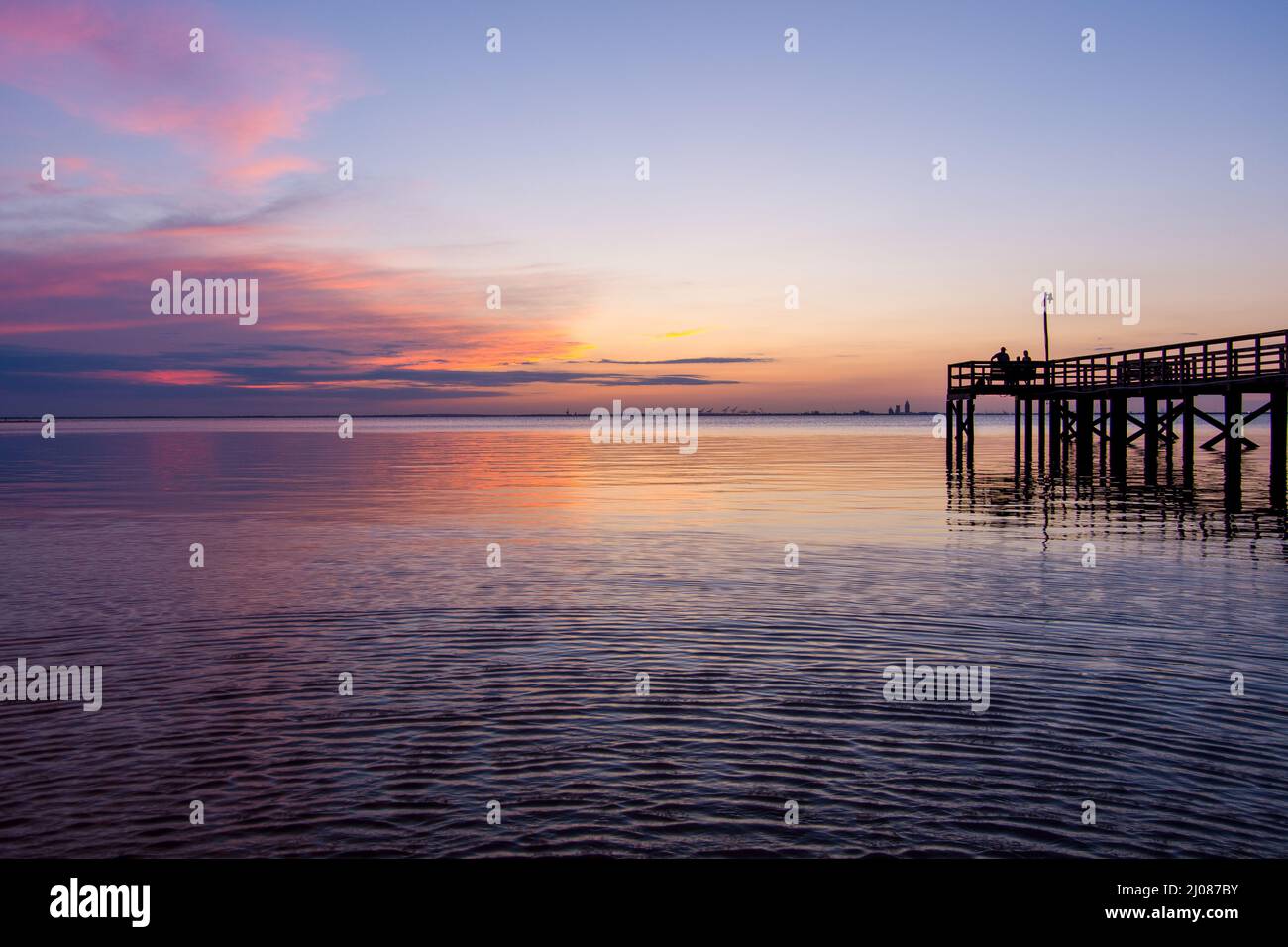 Sunset on the bay at Daphne, Alabama Bayfront park Stock Photo - Alamy