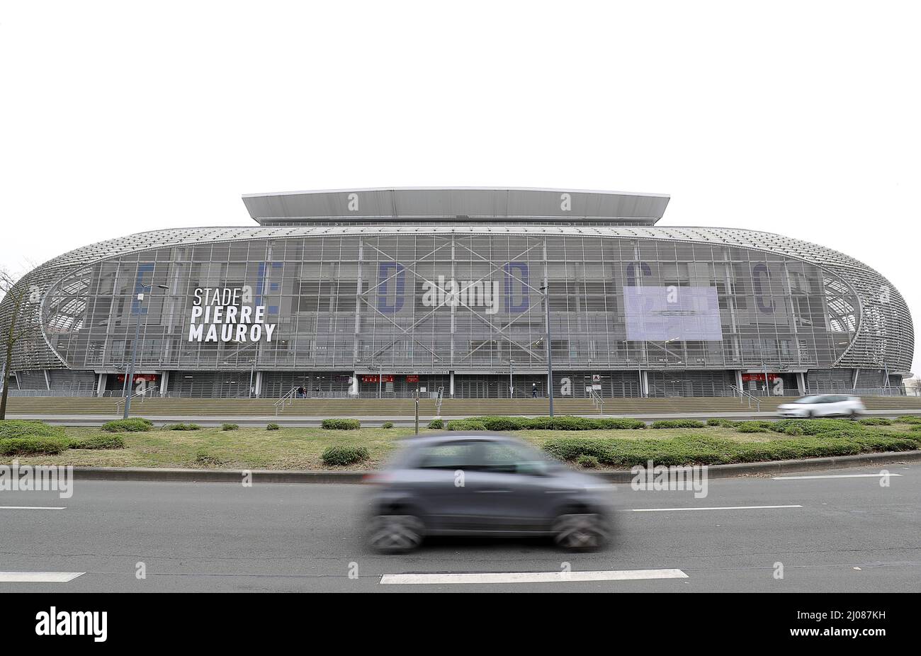 Stade pierre mauroy stadium hi-res stock photography and images - Alamy
