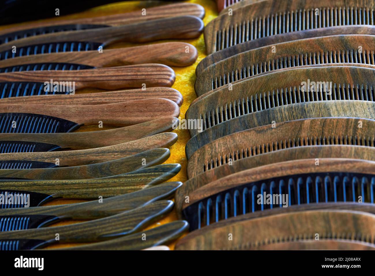 Auspicious birds hi-res stock photography and images - Alamy