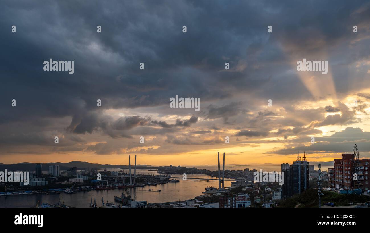 City skyline at the sunset. Golden hour Stock Photo - Alamy