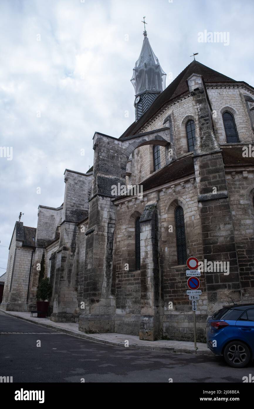 Chablis medieval village hi-res stock photography and images - Alamy