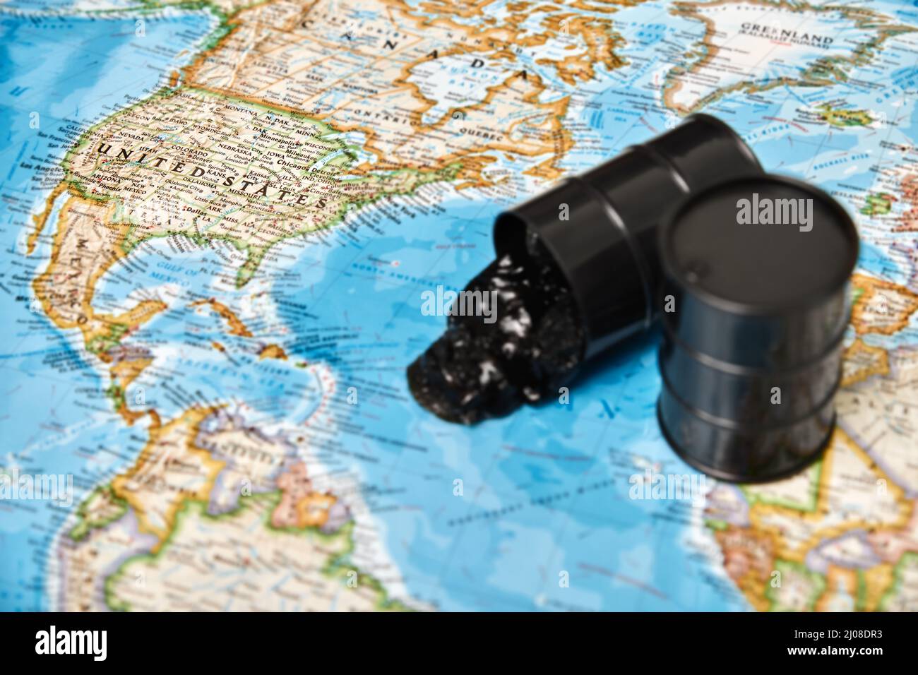 Two oil drums hi-res stock photography and images - Alamy