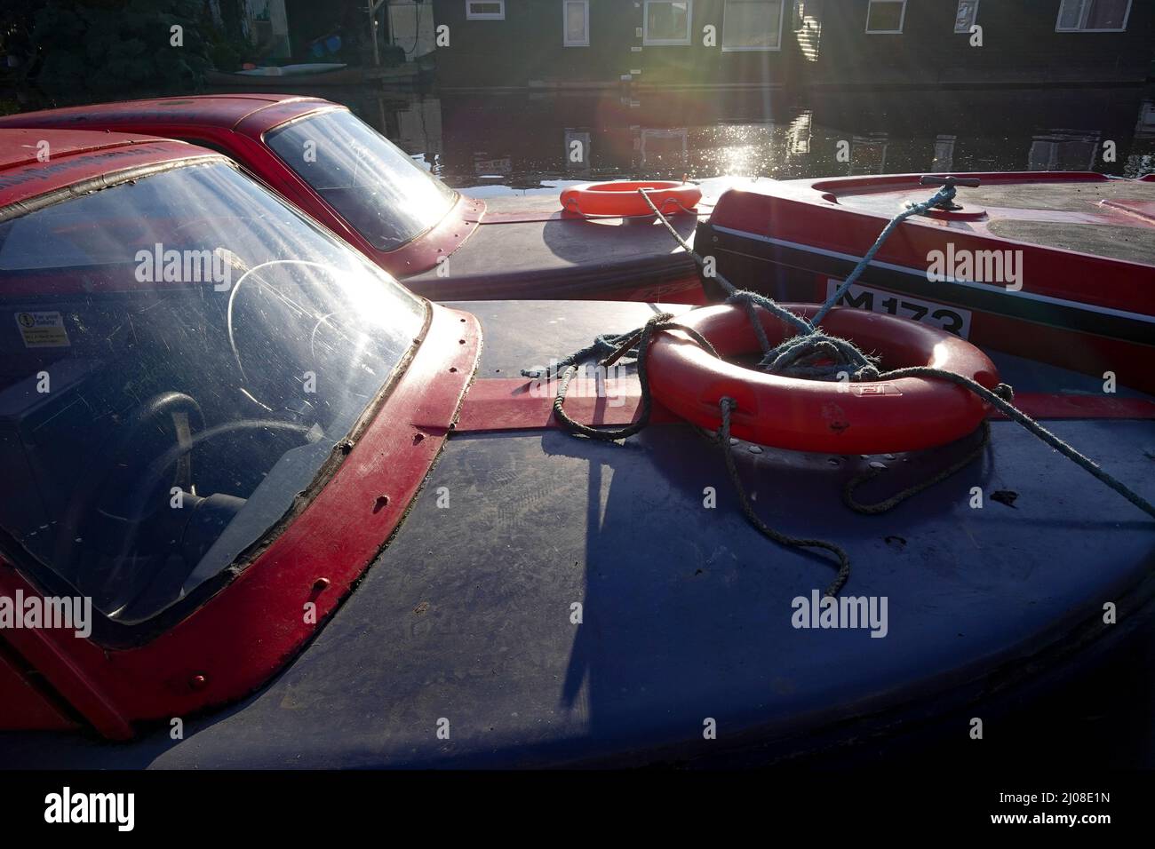 Self drive motor boat hi-res stock photography and images - Alamy