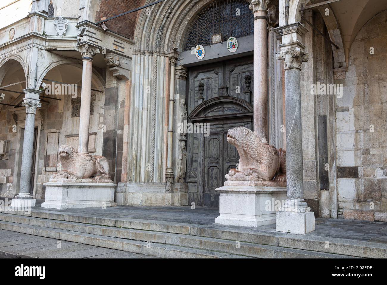 Detail of the Access Door to the Cathedral of Cremona with the Statues ...