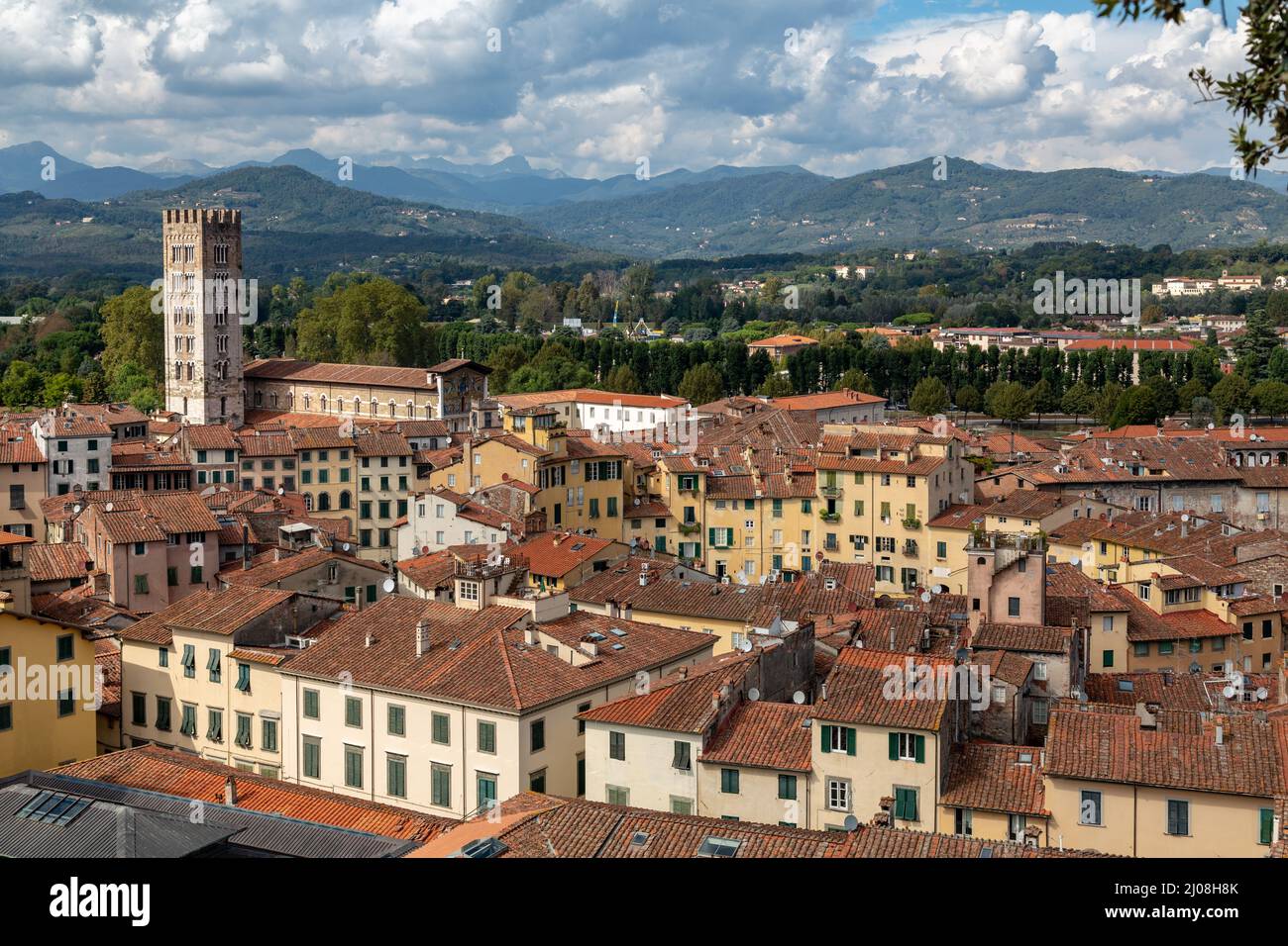 Panoramic view of the Piazza del Anfiteatro with its historic buildings ...
