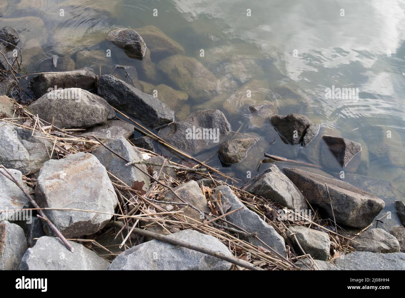 Stones in the canal hi-res stock photography and images - Alamy