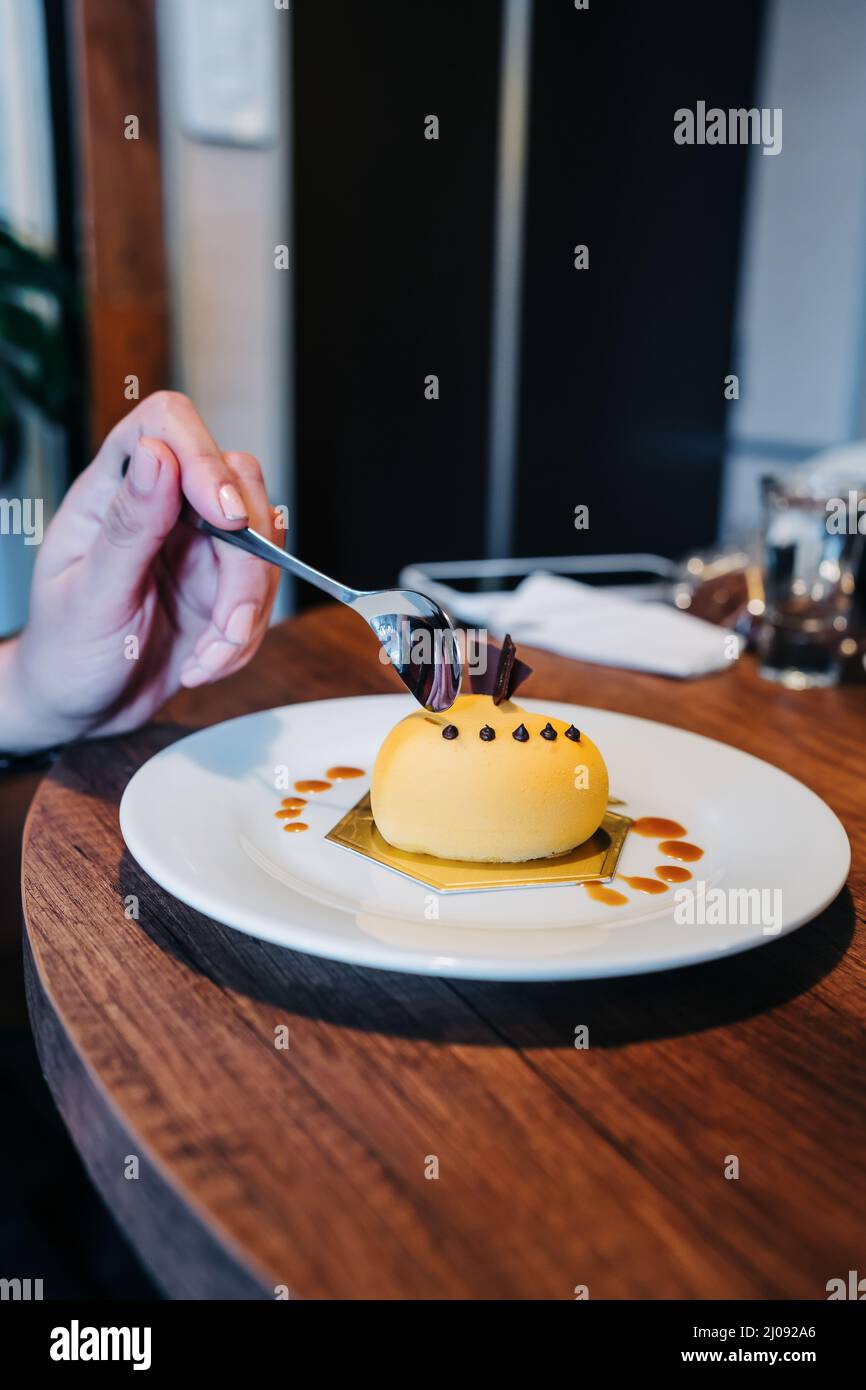 Eat receptacles hi-res stock photography and images - Alamy