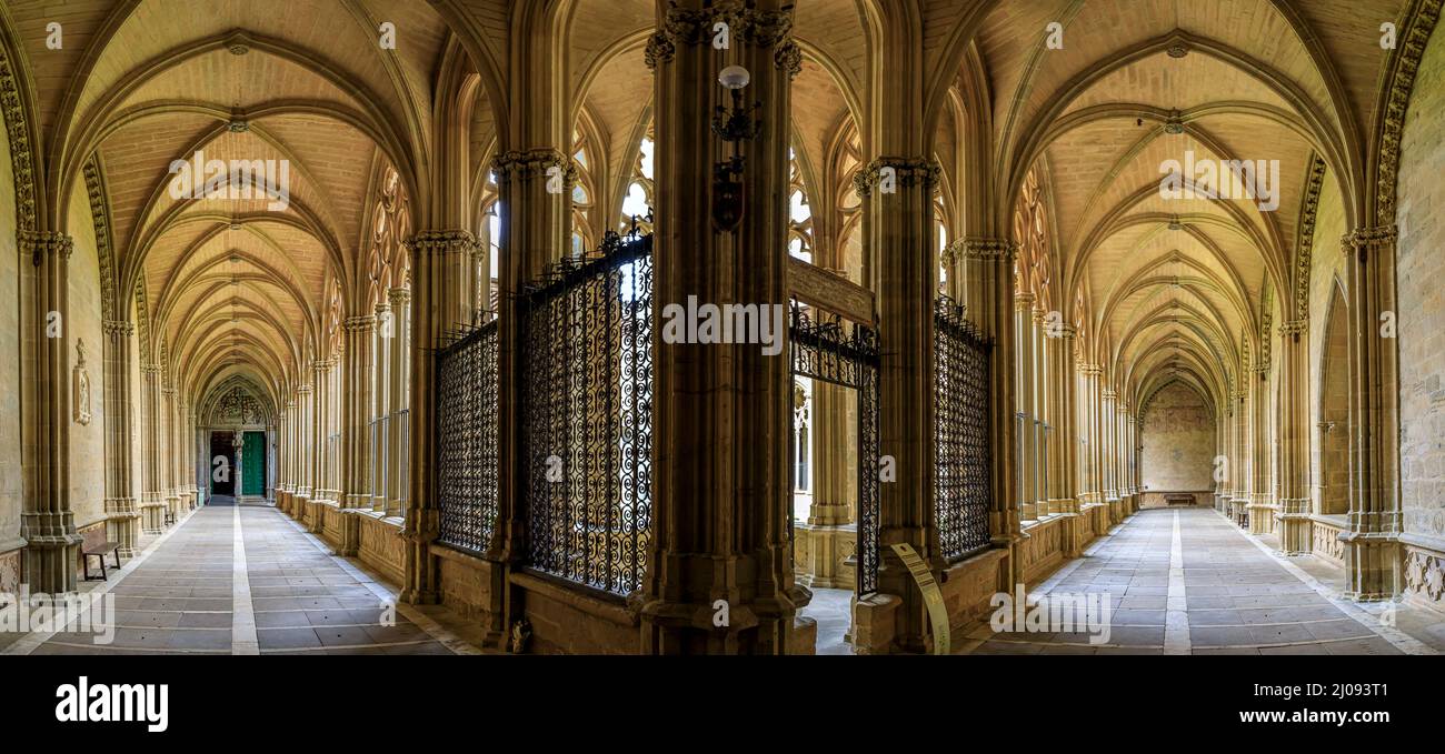 Pamplona, Spain - June 21 2021: Ornate gothic cloister arcade arches of ...