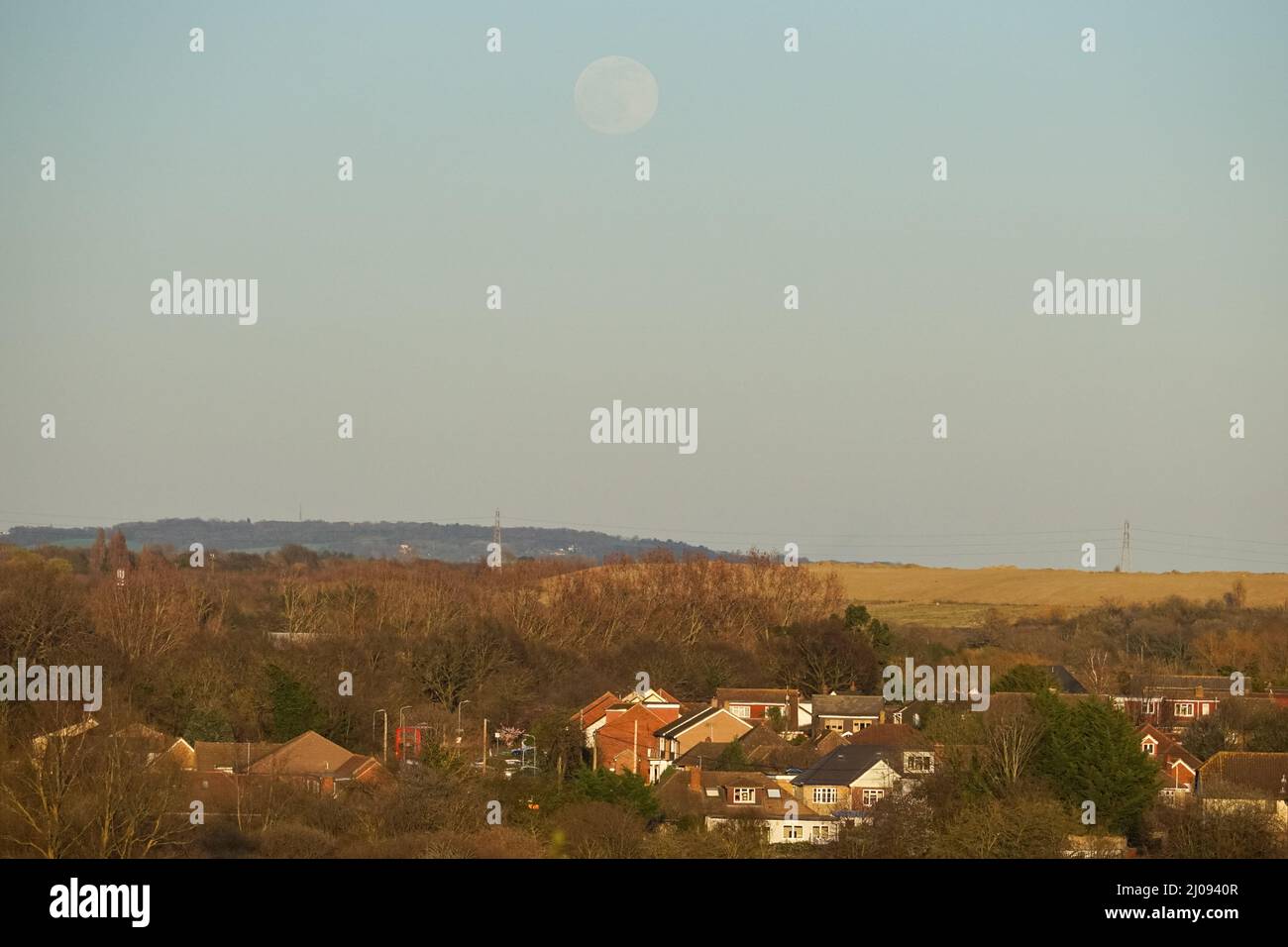 Full moon uk spring hi-res stock photography and images - Alamy