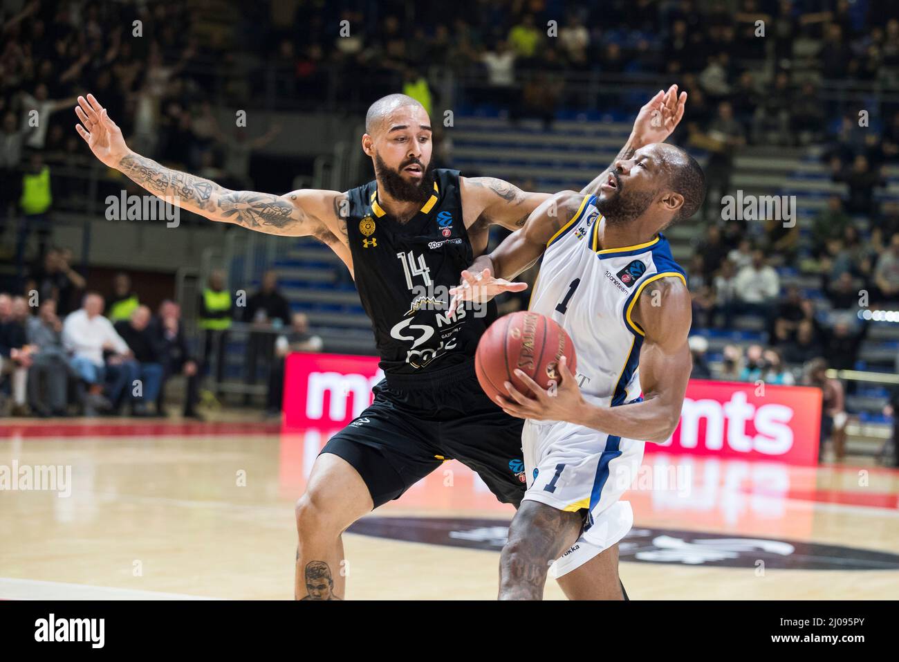 Will moore basketball hi-res stock photography and images - Alamy